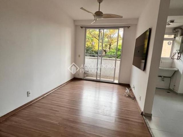 Oportunidade no Morro Santana! Apartamento 2 dormitórios com sacada, churrasqueira e vaga escriturad