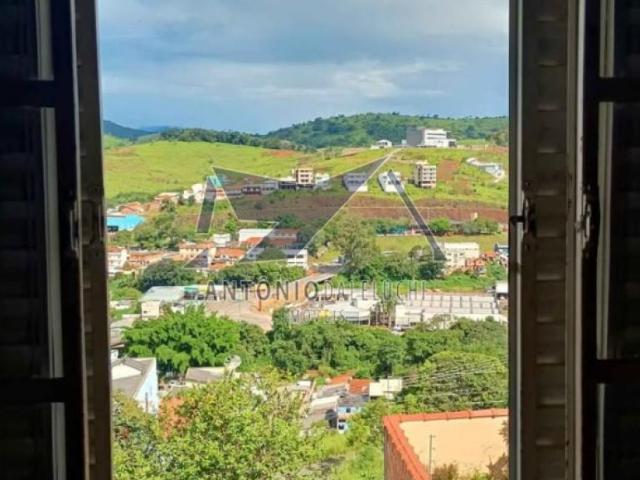 Oportunidade no Serra Azul em São Lourenço: Casa com Quintal e Garagem – R$ 430 Mil