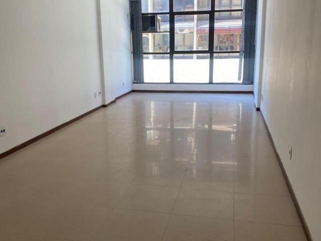 Oportunidade no SRTVS – Sala 33m² + Vaga de Garagem – Ed. Assis Chateaubriand