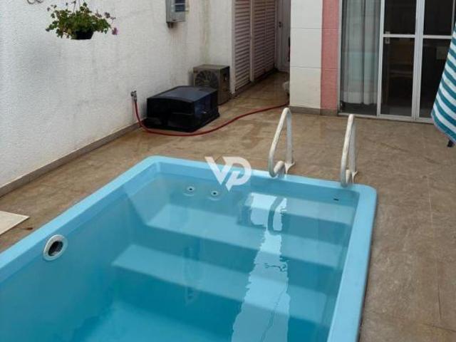 Oportunidade no Tamboré 4 – Casa para venda com Piscina em Alameda Plana