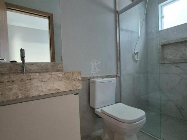 OPORTUNIDADE NO VILLA FLORA III | 2 SUÍTES E AMPLO ESTACIONAMENTO