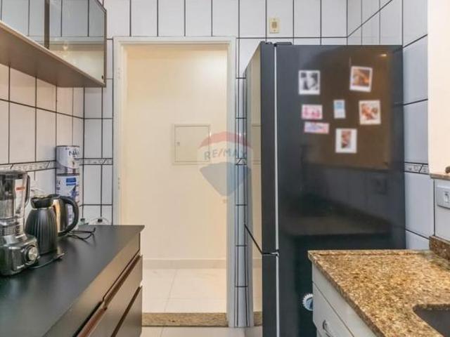 Oportunidade na Vila Amália! 2 Dormitórios, Vaga e Sacada