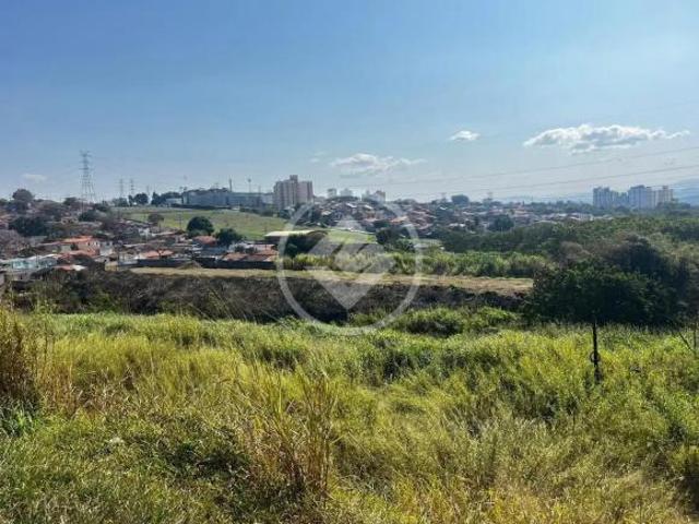 Oportunidade na Vila São Pedro: Terreno Estratégico com Acesso Direto à Dutra