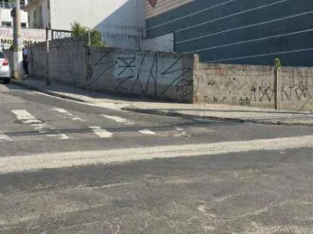 Oportunidade Única! Terreno de Esquina em Avenida Movimentada – Ideal para Investimento e Negócios!