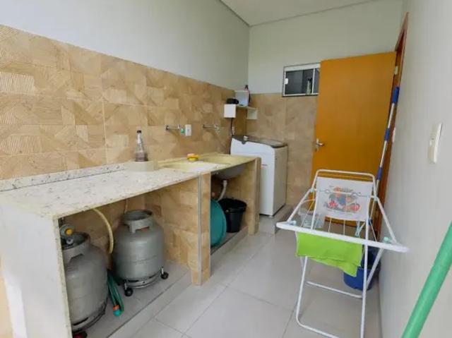 Oportunidade Única: Imóvel Comercial/Residencial em Localização Privilegiada