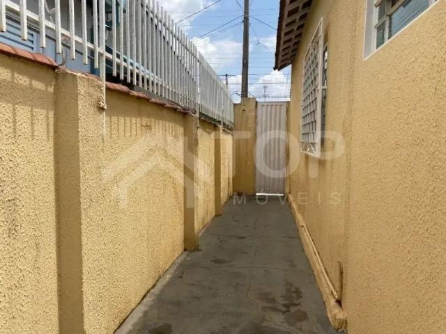 Oportunidade única! Loja comercial à venda e locação na Vila Prado, São Carlos