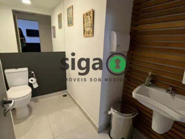 Oportunidade Única no Jardim Guedala Imóvel Comercial com 684m² e 8 Vagas!