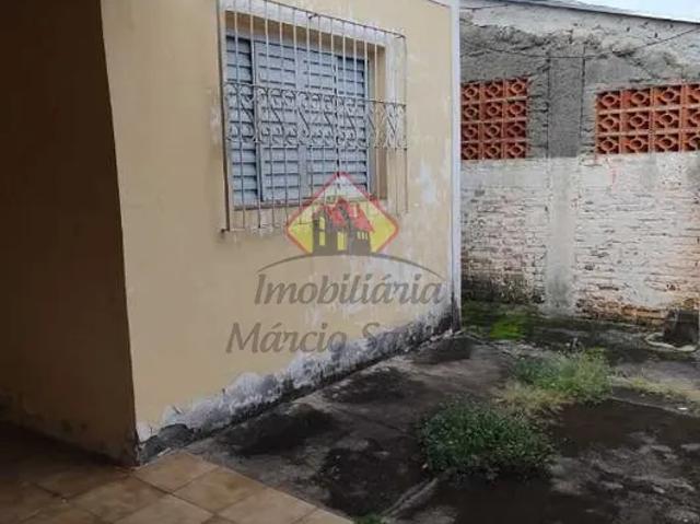 Oportunidade única: são 3 casas em um único imóvel!