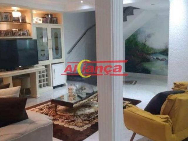 OPORTUNIDADE SOBRADO 3 SUITES VILA ROSALIA