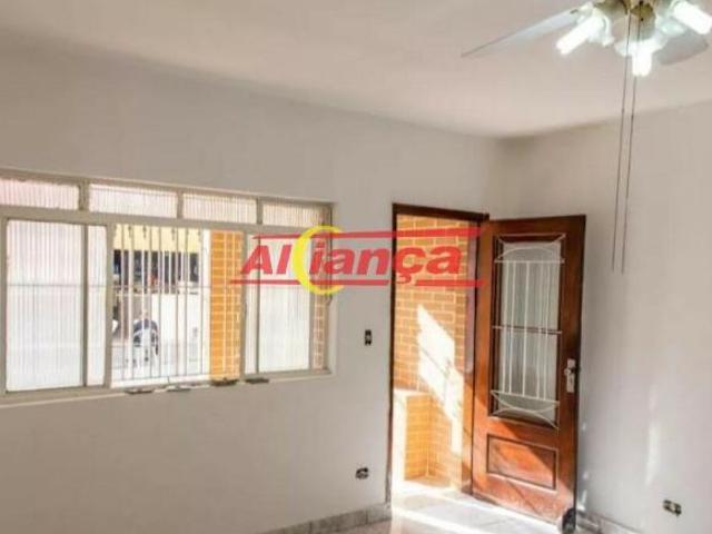 OPORTUNIDADE SOBRADO VILA NIVI COM DUAS FRENTES