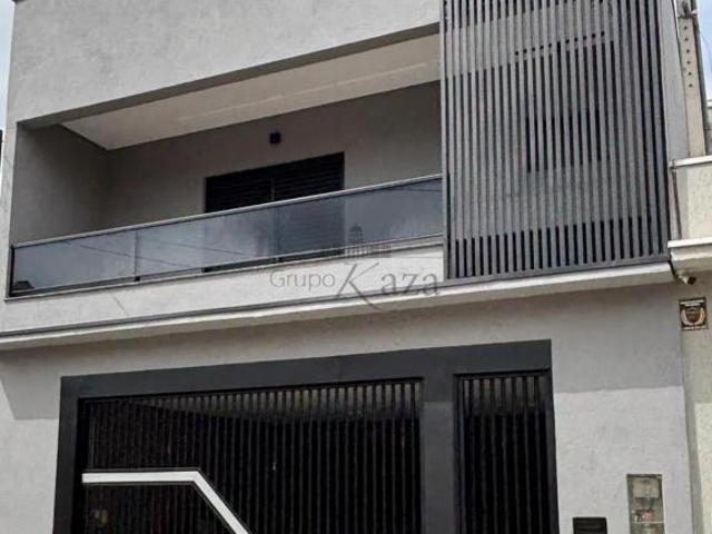 Oportunidade Sobrado bairro Loteamento Villa Branca Jacareí 3 Dormitórios uma suíte 174 m²
