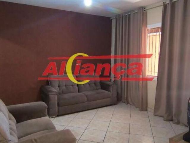 OPORTUNIDADE! SOBRADO COM 3 QUARTOS, 2 VAGAS A VENDA JD.SANTA TERESINHA GUARULHOS.GRU/SP