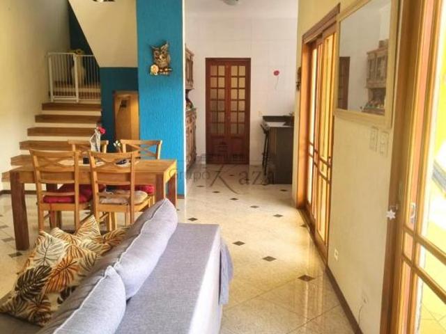 Oportunidade Sobrado em Condomínio Condomínio Residencial Ana Maria Jardim Americano 2 Suíte