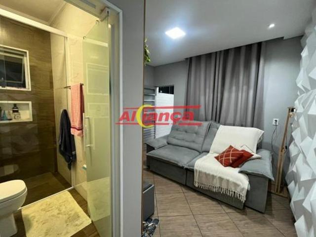OPORTUNIDADE SOBRADO EM GUARULHOS 4 CASAS