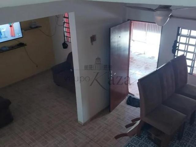 Oportunidade Sobrado Portal de Minas 4 Dormitórios 145,60m²