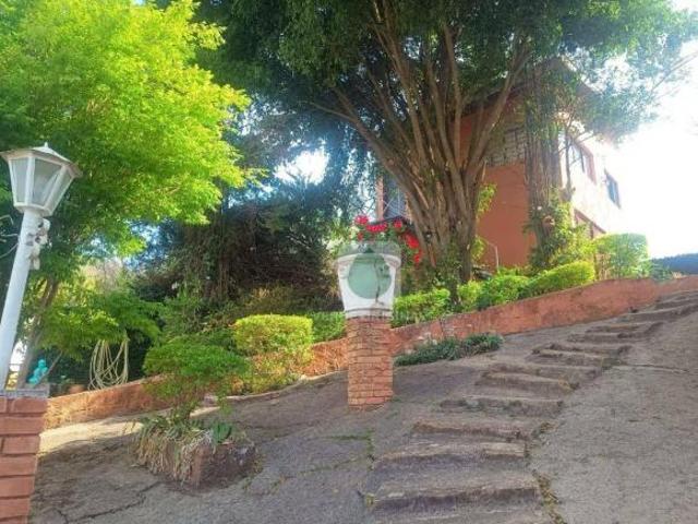 OPORTUNIDADE Sobrado Serrano Village, 352 m² por R$ 1.380.000 São Bento do Sapucaí/SP