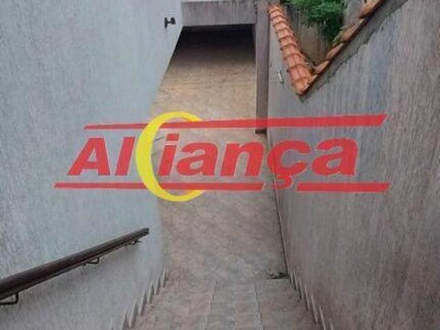 Oportunidade: sobrado3 dorm, sendo uma suíte, espaço gourmet e duas vagas cobertas