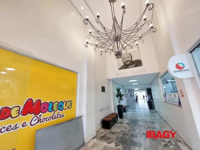 Oportunidade! Salas/Conjuntos em Centro Florianópolis