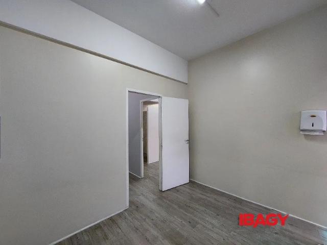 Oportunidade! Salas/Conjuntos em Centro Florianópolis