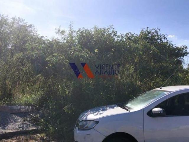 Oportunidade para Construtores: Terreno de 626m² em Bairro de Alta Valorização