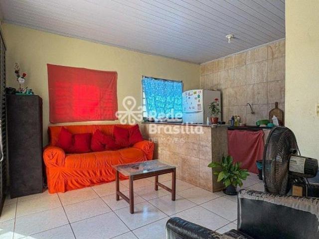 Oportunidade para Investidor: Lote com 8 Kitnets Alugadas e Renda de R$ 4.500 no Itapuã