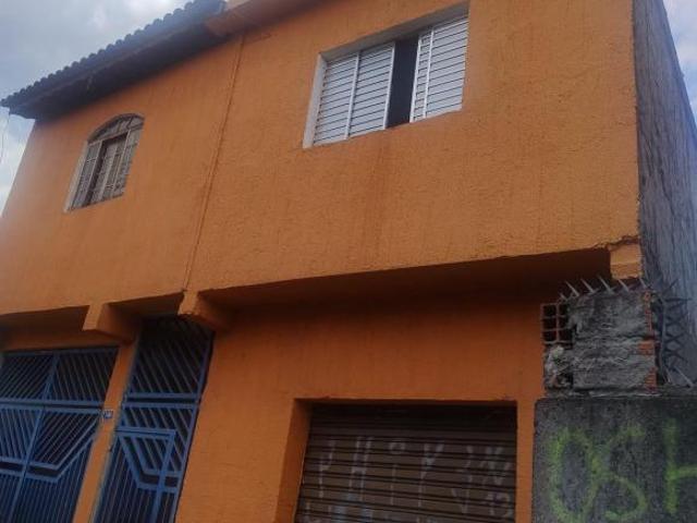 Oportunidade para Investidor, sobrado com 4 casas e 1 sala comercial para venda, rendimento médio de