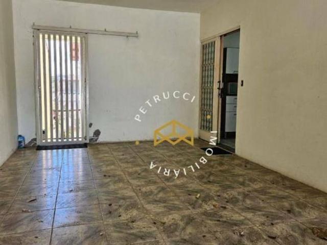 OPORTUNIDADE PARA INVESTIDORES! TERRENO DE 308M² COM 3 CASAS À VENDA EM VALINHOS