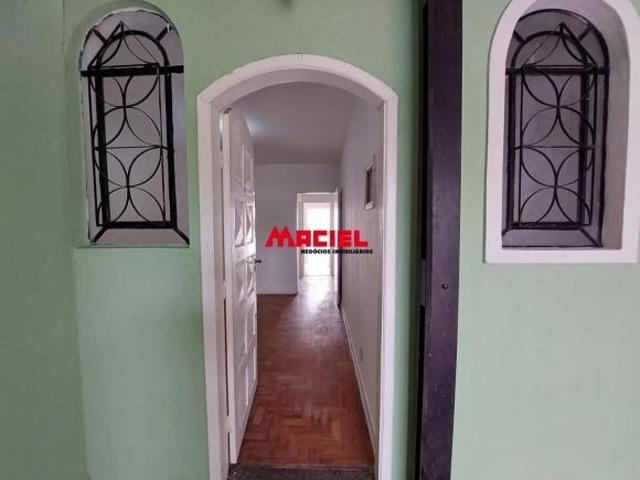 oportunidade para investimento duas casas alugadas otima localização proximo ao jardim esplanada