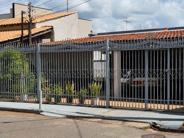 OPORTUNIDADE QE 26 GUARÁ II LOTE DE 200M² C/ CASA SEMI ORIGINAL