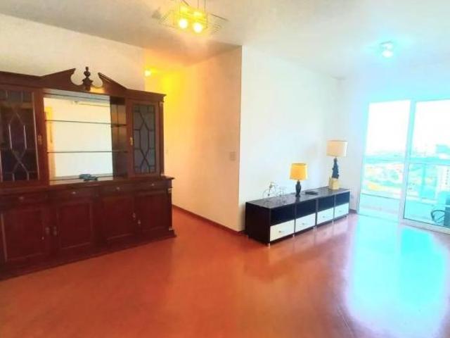 OPORTUNIDADE RARA ÚLTIMO ANDAR NA VILA GUMERCINDO! 62 m², sendo 2 dormitórios, 1 suíte e 2 vagas. A