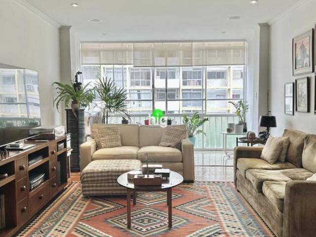 OPORTUNIDADE RARA! APARTAMENTO ORIGINAL EM EDIFÍCIO ASSINADO