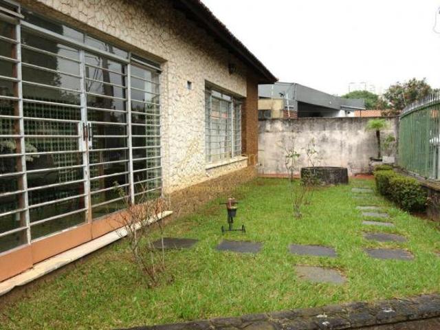 Oportunidade Rara: Charme, Espaço e a Melhor Vista da Região!