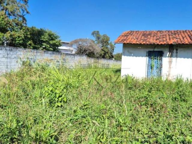 Oportunidade Terreno Vila Pinheiro 330m²