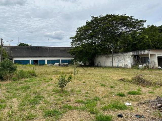 Oportunidade Terreno Comercial Vila Martinez Jacareí 1.542m²