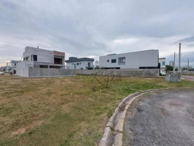 Oportunidade Terreno em Condomínio Bosque dos Manacás Jardim Jacinto Jacareí 307m²