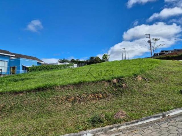 Oportunidade Terreno em Condomínio Condomínio Parque Vale dos Lagos 1.174m²