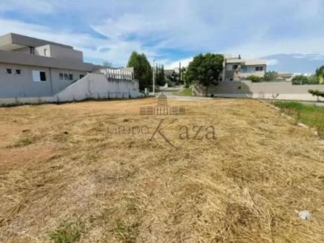 Oportunidade Terreno em Condomínio Condomínio Reserva do Paratehy 741,81m²
