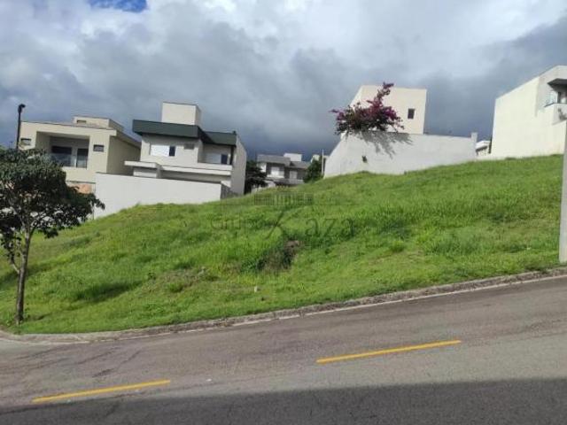Oportunidade Terreno em Condomínio Jardim Califórnia Residencial Vivva Residencial Clube Jacar