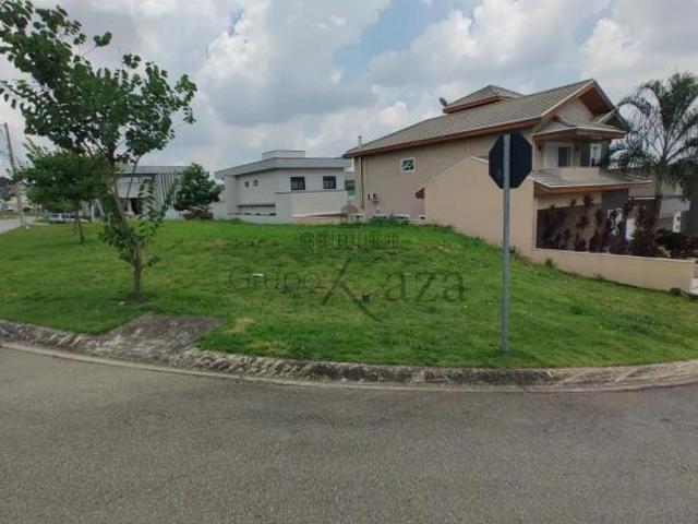 Oportunidade Terreno em Condomínio Jardim Panorama Residencial Fogaça 273m²