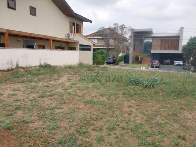 Oportunidade Terreno em Condomínio Residencial Villa Branca I Villa Branca