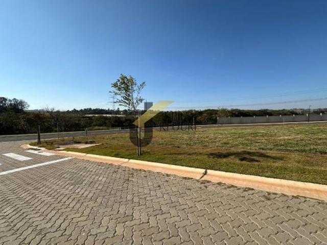 Oportunidade! Terreno em condomínio, Sousas Campinas, com 576 m², de esquina, de frente para a mat