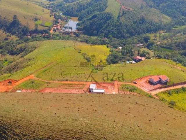 Oportunidade Terreno Jardim Colonia Jacareí 2.200m²
