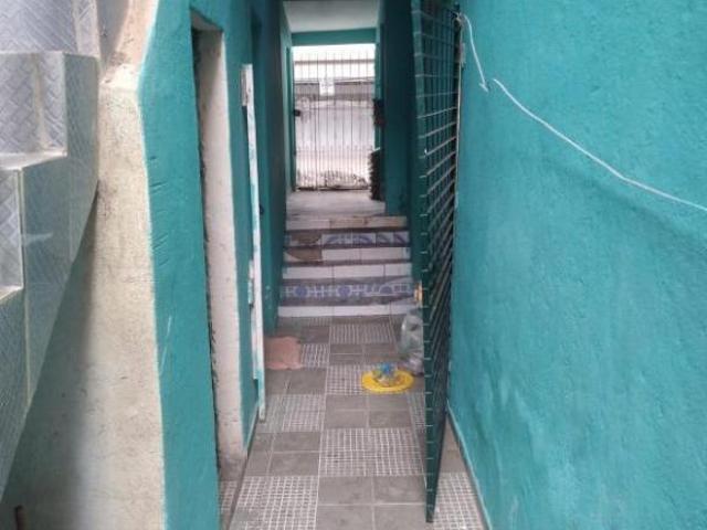 OPORTUNIDADE! TERRENO MEDINDO 7X20M COM 2 CASAS DE 5 CÔMODOS, NO BAIRRO QUINTA DA BOA VISTA, ITAQUA