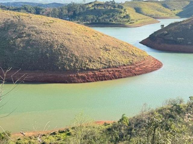 Oportunidade terreno na represa de Igaratá
