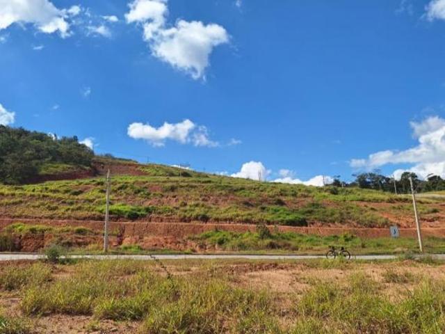 OPORTUNIDADE Terreno plano 600m² Condomínio Fechado