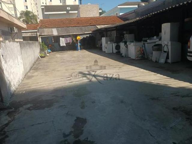 Oportunidade Terreno Residencial com Edícula Jardim América 300m²