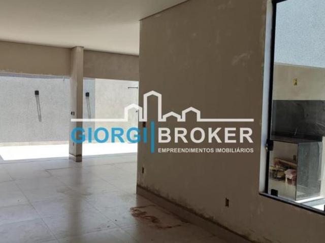Oportunidade Única: Casa à Venda na Avenida Park Bady, Bady Bassitt SP! 3 quartos, 1 suíte, 2 vagas