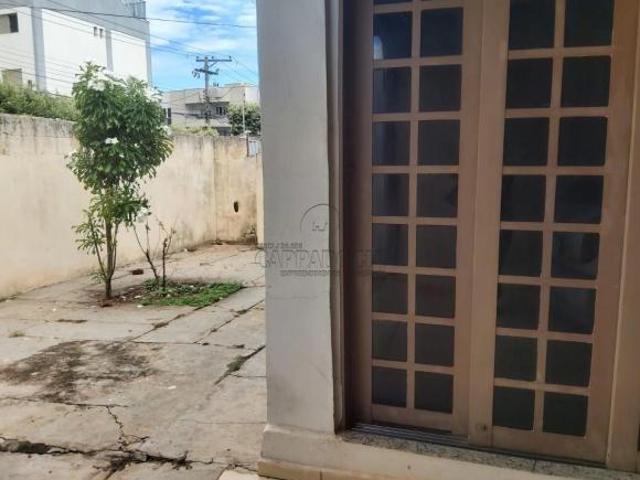 OPORTUNIDADE UNÍCA! CASA A VENDA COM EDÍCULA NO BAIRRO BOM JARDIM