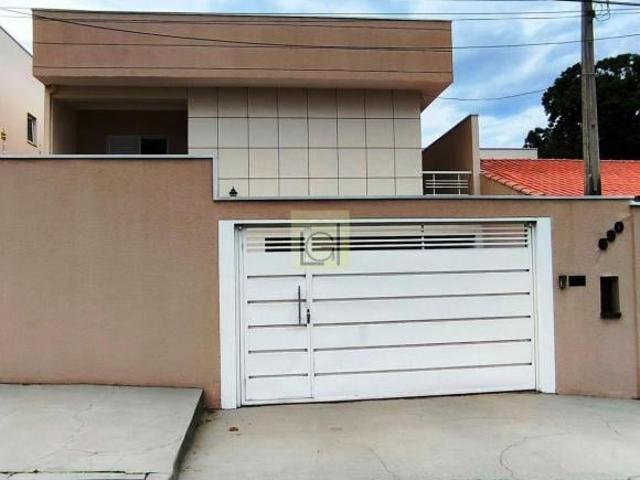 Oportunidade única: Casa à venda em Itu SP, bairro Brasil, com 3 quartos, 3 suítes, 2 salas, 4 banhe