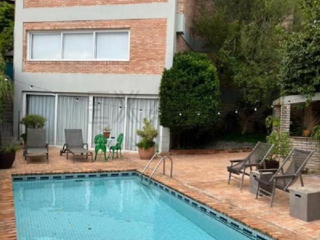 Oportunidade Única: Casa à venda em São Paulo SP, Jardim Leonor 4 quartos, 2 suítes, 3 salas, 4 ba